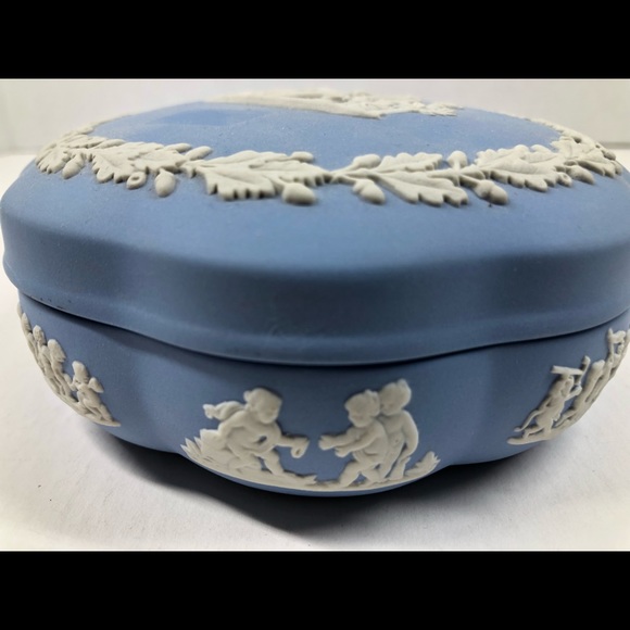 Wedgwood | Accents | Jasperware Wedgwood Blue Trinket Box Wedgewood ...